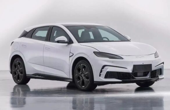 BYD revela Atto 2 híbrido flex no dia 9 de junho: SUV nacional terá 212 ...